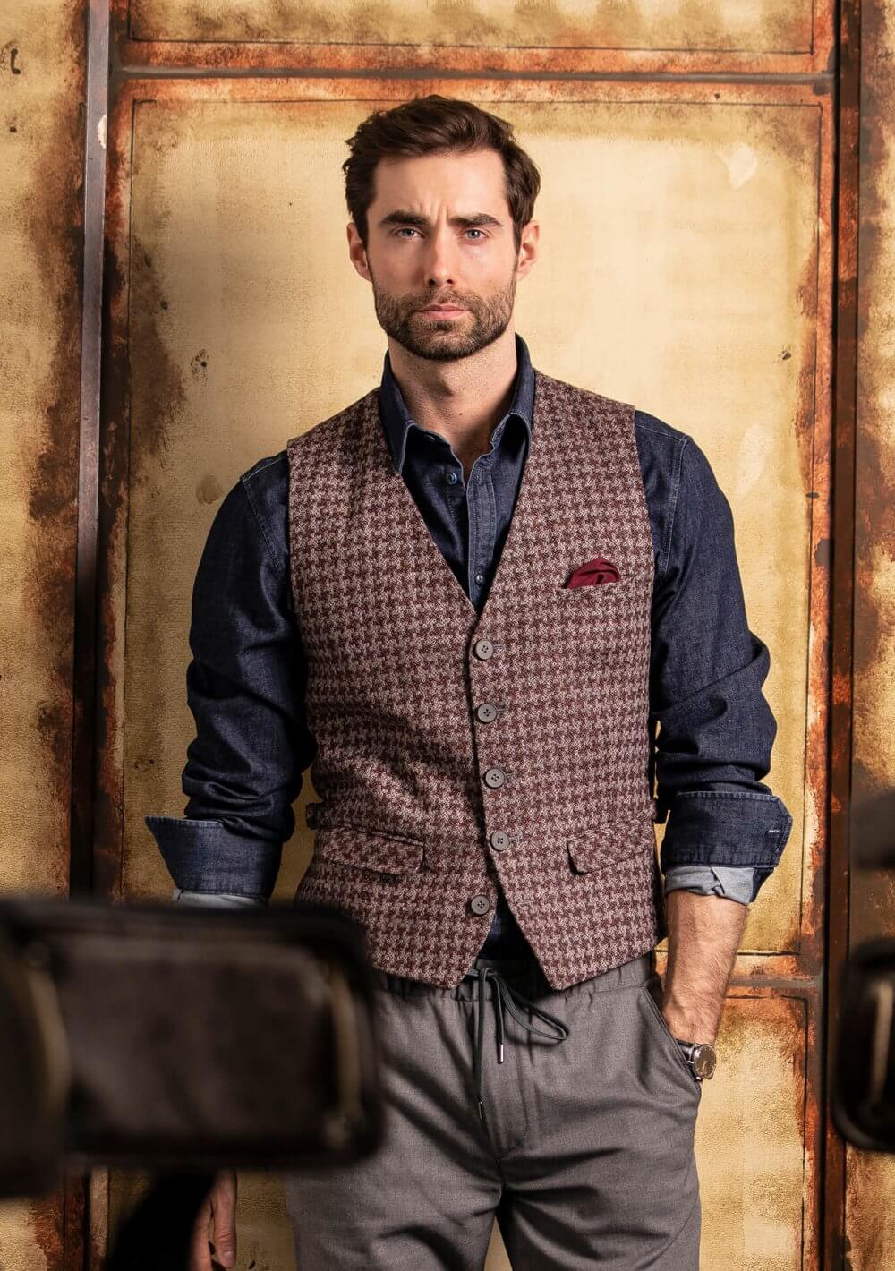 How Should a Men's Vest Fit? Golden Rules by DORNSCHILD.