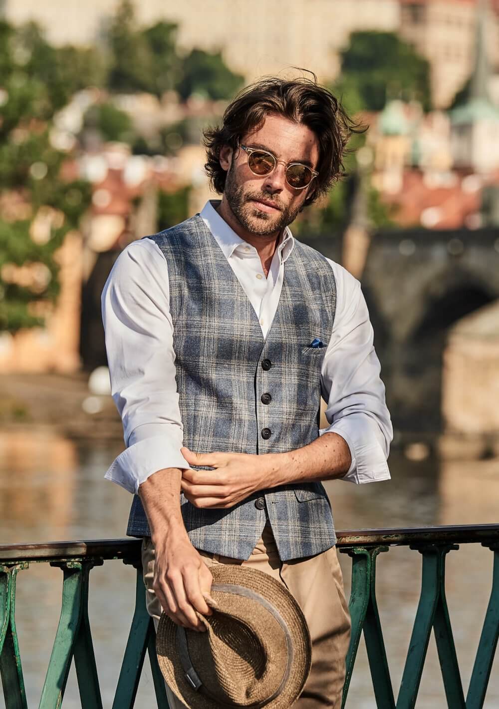 What Makes Linen Blends So Ideal for Men’s Vests in Summer – and Why ...