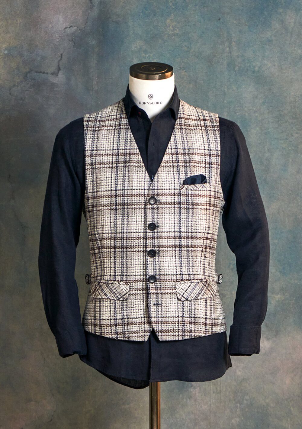 What Makes Linen Blends So Ideal for Men’s Vests in Summer – and Why ...